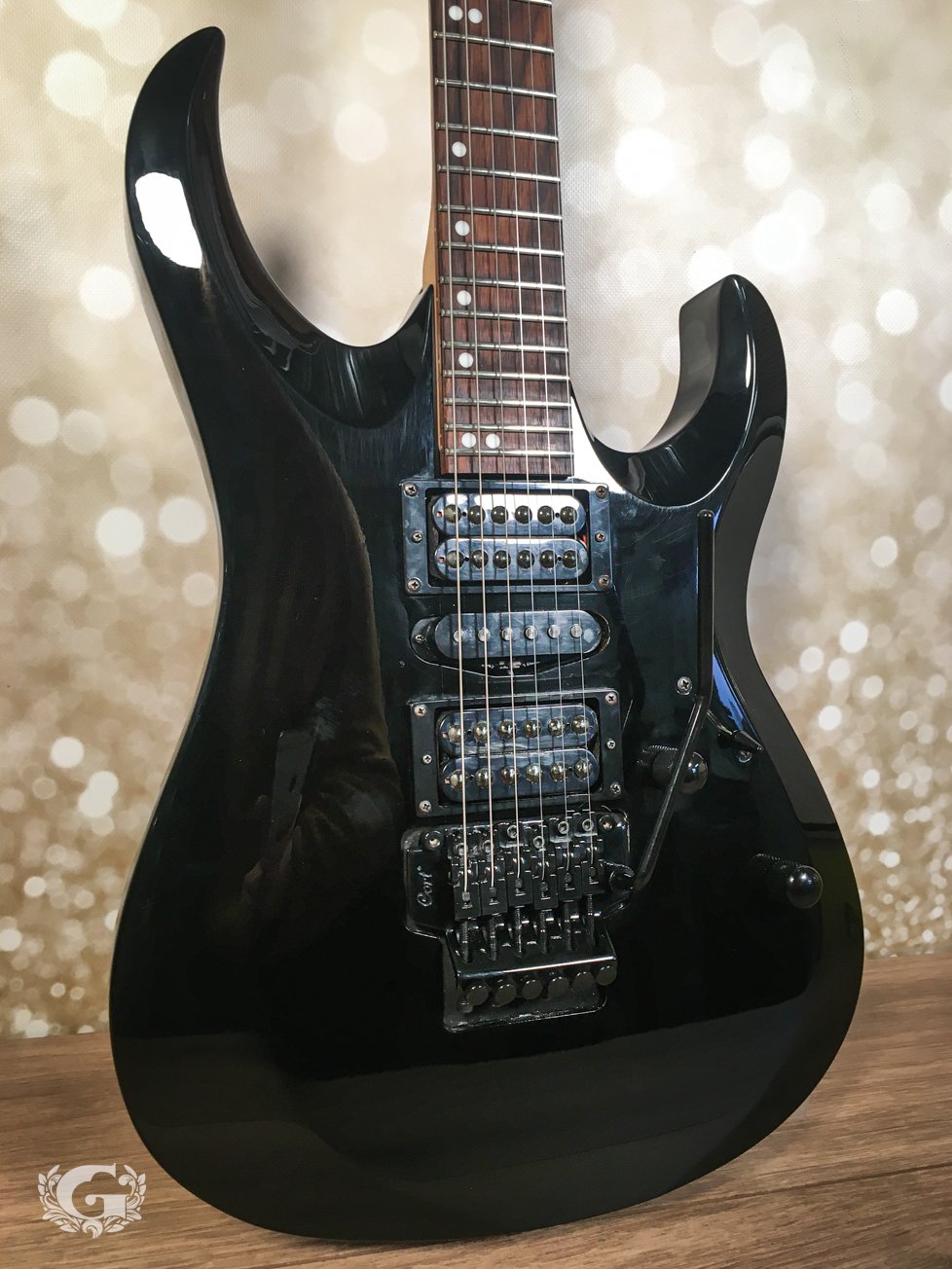 Cort X-series X6 Gloss Black OCCASION - The Guitar Shop Europe